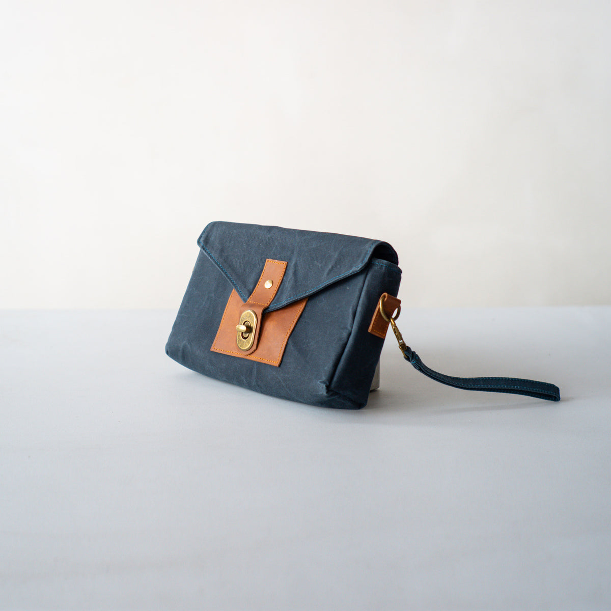 Alex Mini Carrier Sling or Clutch Bag – Gouache Bags